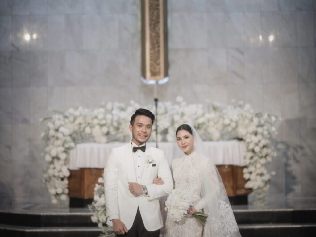 Jessica Mila dan Yakup Hasibuan Resmi Menjadi Suami Istri - Sewa Baliho Pekanbaru dan Reklame ...